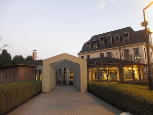 武蔵野学院大学 大学生向け広告大学プロモーション大学内広告媒体は株式会社ユーキャンパス